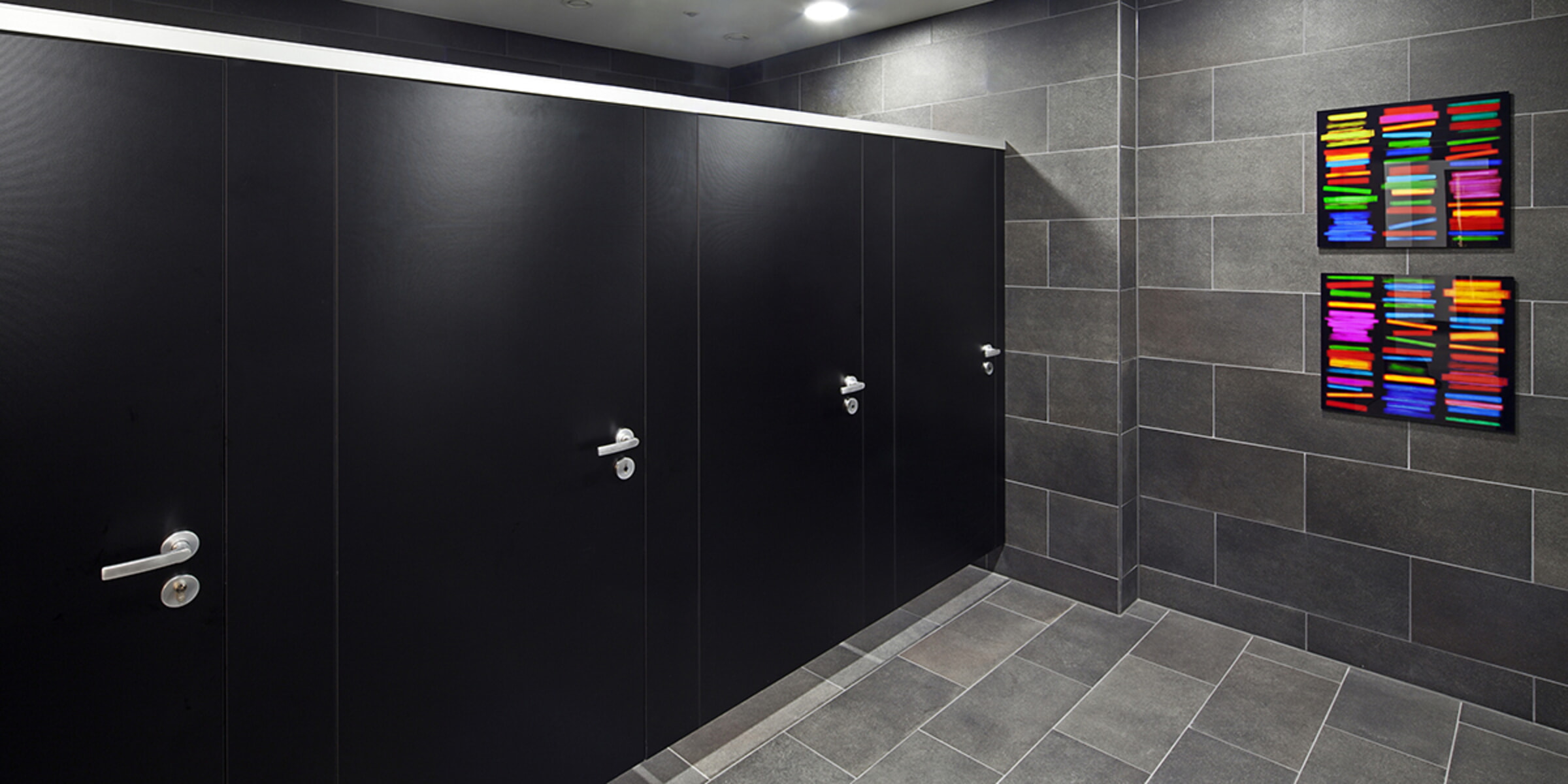 WC-Trennwandsystem PRIMO - zeitlos ästhetisch - MAKK AG